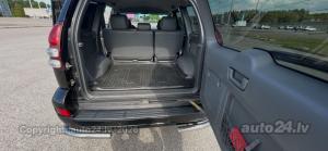 Melns Toyota Land Cruiser 2007 Tallina, ar dzinēja tilpumu 3.00 L un nobraukumu 174 tūkst. km par 16800 €, foto 12 vietnē AUTOMOTO.COM.LV