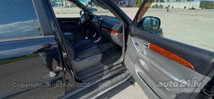 Melns Toyota Land Cruiser 2007 Tallina, ar dzinēja tilpumu 3.00 L un nobraukumu 174 tūkst. km par 16800 €, foto 14 vietnē AUTOMOTO.COM.LV