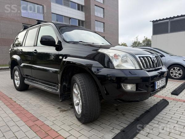 Black Toyota Land Cruiser 2007 in Riga, with an engine capacity of 3.00 L and mileage of 0 thousand km for 17900 €, photo 1 on AUTOMOTO.COM.LV