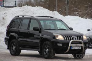 Black Toyota Land Cruiser 2008 in Tukums, with an engine capacity of 3.00 L and mileage of 157 thousand km for 14900 €, photo 4 on AUTOMOTO.COM.LV