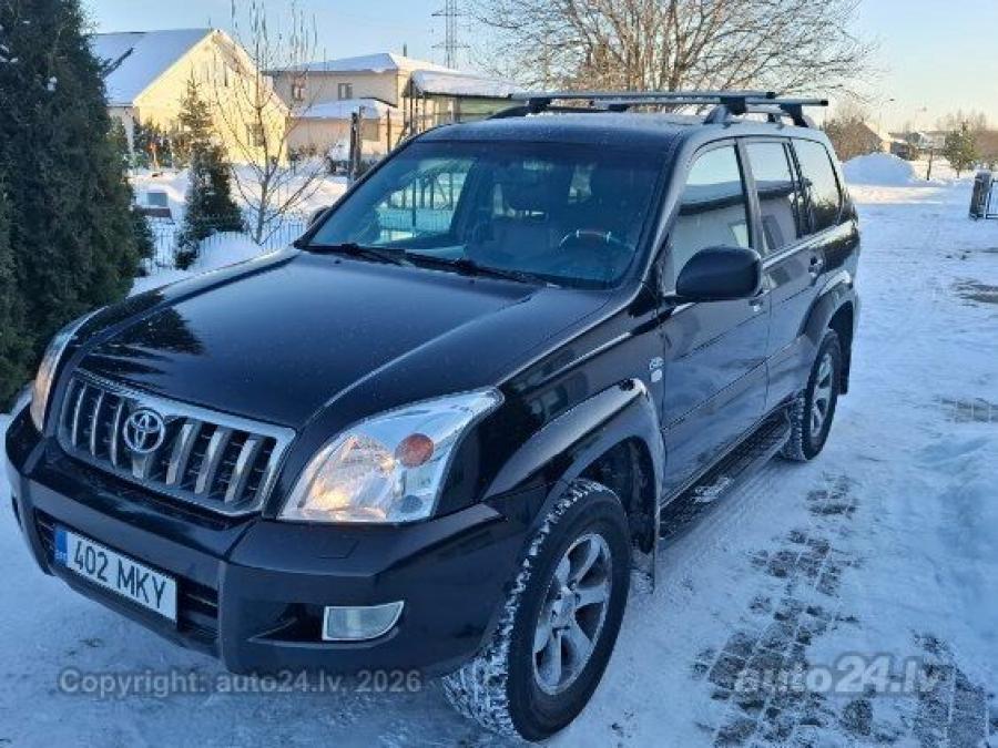 Melns Toyota Land Cruiser 2008 Tallina, ar dzinēja tilpumu 3.00 L un nobraukumu 369 tūkst. km par 10999 €, foto 1 vietnē AUTOMOTO.COM.LV