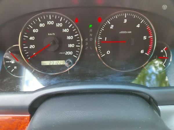Melns Toyota Land Cruiser 2008 Viļņa, ar dzinēja tilpumu 2.98 L un nobraukumu 231 tūkst. km par 14800 €, foto 5 vietnē AUTOMOTO.COM.LV