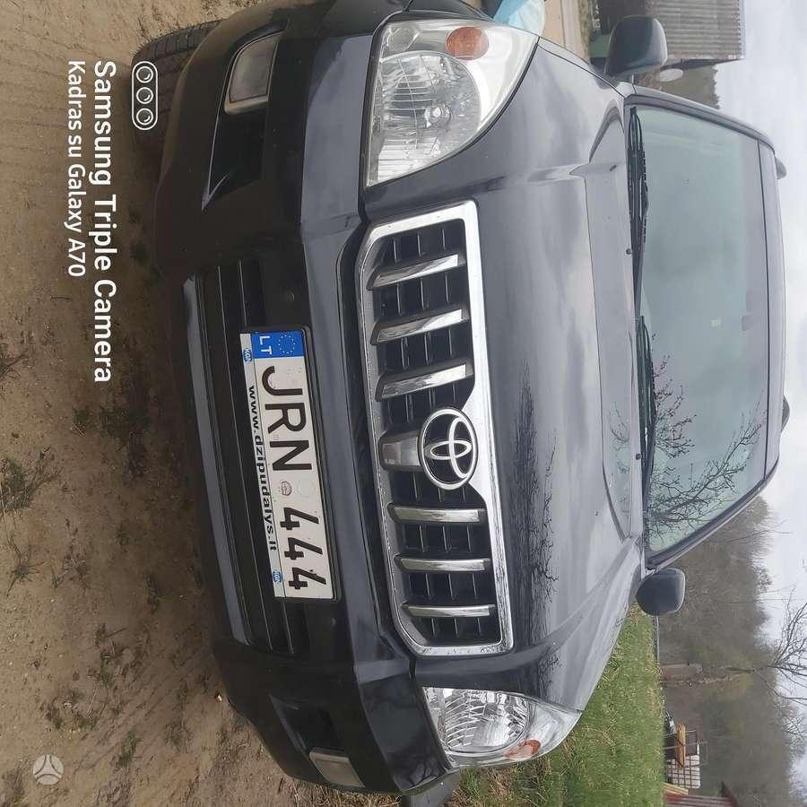 Melns Toyota Land Cruiser 2008 Viļņa, ar dzinēja tilpumu 3.00 L un nobraukumu 0 tūkst. km par 9000 €, foto 3 vietnē AUTOMOTO.COM.LV