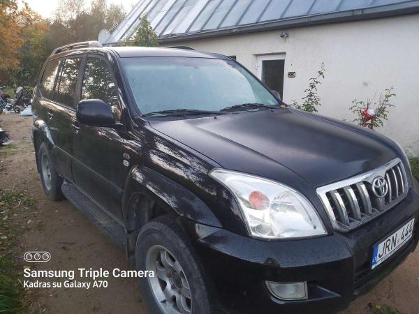 Black Toyota Land Cruiser 2008 in Vilnius, with an engine capacity of 3.00 L and mileage of 0 thousand km for 9000 €, photo 5 on AUTOMOTO.COM.LV
