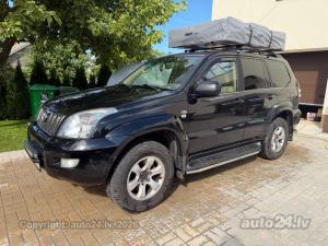 Black Toyota Land Cruiser 2009 in Narva, with an engine capacity of 3.00 L and mileage of 428 thousand km for 9900 €, photo  on AUTOMOTO.COM.LV