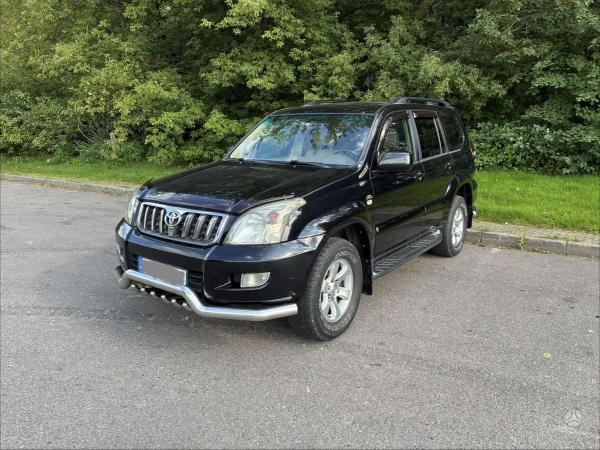 Toyota Land Cruiser 2009 in Vilnius on AUTOMOTO.COM.LV Black Toyota Land Cruiser 2009 in Vilnius, with an engine capacity of 2.98 L and mileage of 420 thousand km for 13000 €, photo 1 on AUTOMOTO.COM.LV