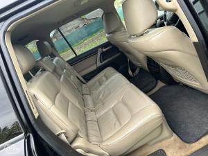Melns Toyota Land Cruiser 2010 Jonava, ar dzinēja tilpumu 4.50 L un nobraukumu 450 tūkst. km par 9100 €, foto 14 vietnē AUTOMOTO.COM.LV