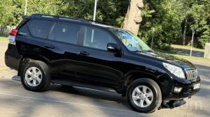 Black Toyota Land Cruiser 2011 in Jurmala, with an engine capacity of 3.00 L and mileage of 0 thousand km for 19950 €, photo 9 on AUTOMOTO.COM.LV