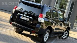 Black Toyota Land Cruiser 2011 in Jurmala, with an engine capacity of 3.00 L and mileage of 0 thousand km for 19950 €, photo 14 on AUTOMOTO.COM.LV
