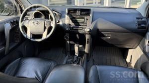 Black Toyota Land Cruiser 2011 in Jurmala, with an engine capacity of 3.00 L and mileage of 0 thousand km for 19950 €, photo 21 on AUTOMOTO.COM.LV