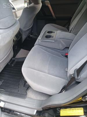 Melns Toyota Land Cruiser 2011 Saldus, ar dzinēja tilpumu 3.00 L un nobraukumu 286 tūkst. km par 21500 €, foto 15 vietnē AUTOMOTO.COM.LV