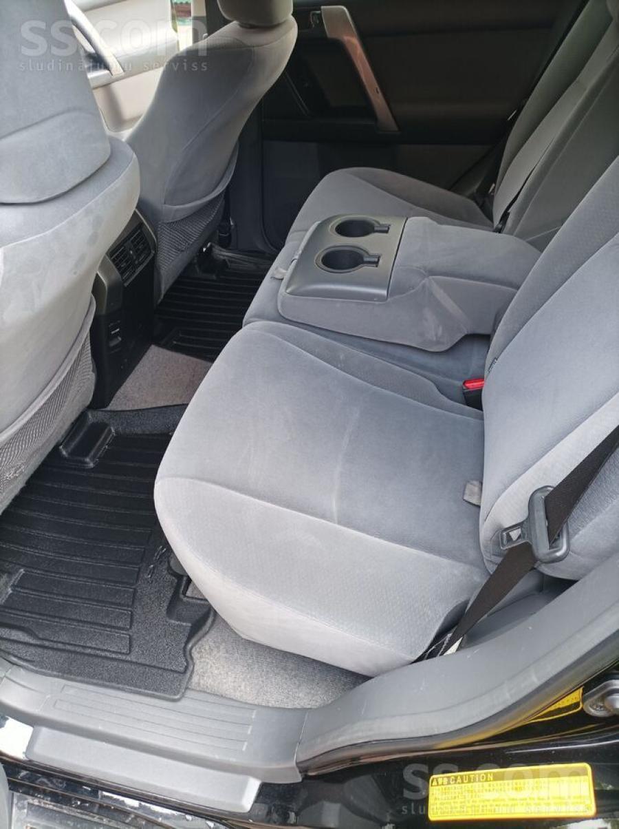 Melns Toyota Land Cruiser 2011 Saldus, ar dzinēja tilpumu 3.00 L un nobraukumu 286 tūkst. km par 21500 €, foto 15 vietnē AUTOMOTO.COM.LV