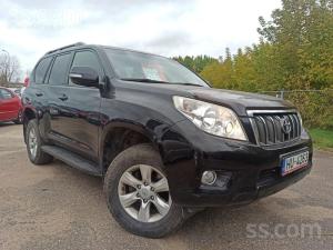 Melns Toyota Land Cruiser 2011 Daugavpils, ar dzinēja tilpumu 3.00 L un nobraukumu 0 tūkst. km par 18200 €, foto 3 vietnē AUTOMOTO.COM.LV