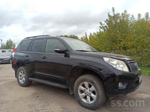 Melns Toyota Land Cruiser 2011 Daugavpils, ar dzinēja tilpumu 3.00 L un nobraukumu 0 tūkst. km par 18200 €, foto 6 vietnē AUTOMOTO.COM.LV