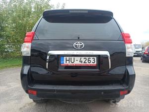 Melns Toyota Land Cruiser 2011 Daugavpils, ar dzinēja tilpumu 3.00 L un nobraukumu 0 tūkst. km par 18200 €, foto 8 vietnē AUTOMOTO.COM.LV