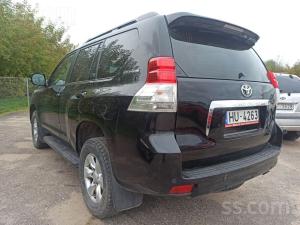 Melns Toyota Land Cruiser 2011 Daugavpils, ar dzinēja tilpumu 3.00 L un nobraukumu 0 tūkst. km par 18200 €, foto 9 vietnē AUTOMOTO.COM.LV