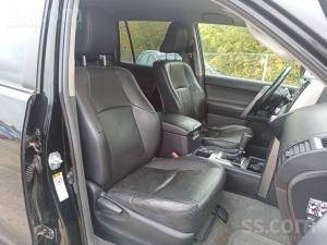Melns Toyota Land Cruiser 2011 Daugavpils, ar dzinēja tilpumu 3.00 L un nobraukumu 0 tūkst. km par 18200 €, foto 15 vietnē AUTOMOTO.COM.LV