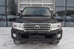 Black Toyota Land Cruiser 2012 in Vilnius, with an engine capacity of 4.46 L and mileage of 211 thousand km for 40000 €, photo 3 on AUTOMOTO.COM.LV