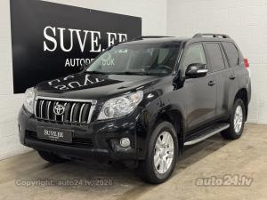 Melns Toyota Land Cruiser 2012 Tallina, ar dzinēja tilpumu 3.00 L un nobraukumu 367 tūkst. km par 19995 €, foto  vietnē AUTOMOTO.COM.LV