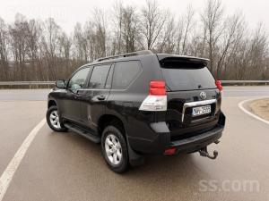Black Toyota Land Cruiser 2013 in Rezekne, with an engine capacity of 3.00 L and mileage of 0 thousand km for 21500 €, photo 3 on AUTOMOTO.COM.LV