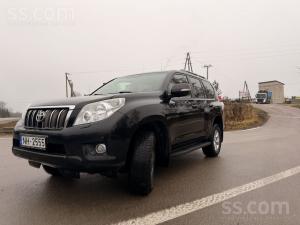 Black Toyota Land Cruiser 2013 in Rezekne, with an engine capacity of 3.00 L and mileage of 0 thousand km for 21500 €, photo 7 on AUTOMOTO.COM.LV