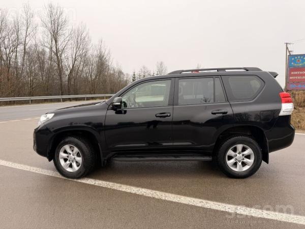 Black Toyota Land Cruiser 2013 in Rezekne, with an engine capacity of 3.00 L and mileage of 0 thousand km for 21500 €, photo 9 on AUTOMOTO.COM.LV