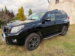 Melns Toyota Land Cruiser 2013 Kohtla-Jerve, ar dzinēja tilpumu 0.00 L un nobraukumu 202 tūkst. km par 24000 €, foto  vietnē AUTOMOTO.COM.LV