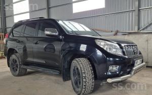 Melns Toyota Land Cruiser 2013 Saldus, ar dzinēja tilpumu 3.00 L un nobraukumu 254 tūkst. km par 17000 €, foto  vietnē AUTOMOTO.COM.LV