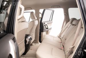 Melns Toyota Land Cruiser 2013 Tallina, ar dzinēja tilpumu 3.00 L un nobraukumu 202 tūkst. km par 27490 €, foto 9 vietnē AUTOMOTO.COM.LV