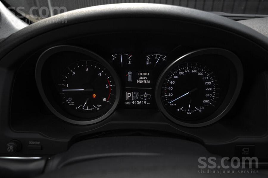 Melns Toyota Land Cruiser 2013 Jelgava, ar dzinēja tilpumu 4.50 L un nobraukumu 441 tūkst. km par 29000 €, foto 19 vietnē AUTOMOTO.COM.LV