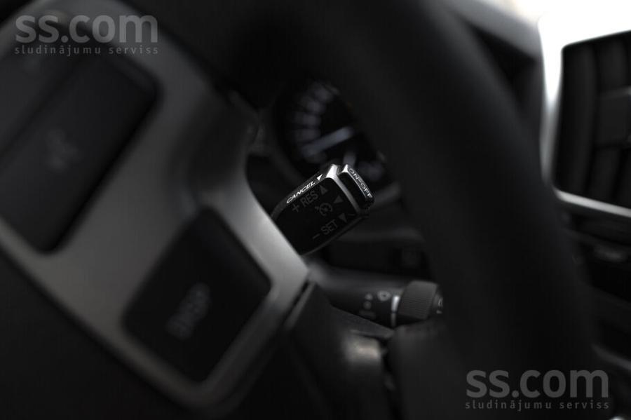 Melns Toyota Land Cruiser 2013 Jelgava, ar dzinēja tilpumu 4.50 L un nobraukumu 441 tūkst. km par 29000 €, foto 20 vietnē AUTOMOTO.COM.LV