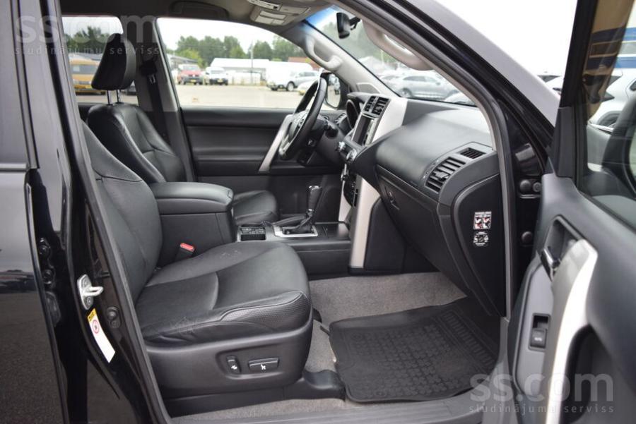 Black Toyota Land Cruiser 2013 in Riga, with an engine capacity of 3.00 L and mileage of 209 thousand km for 23800 €, photo 13 on AUTOMOTO.COM.LV