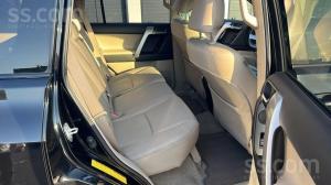 Черный Тойота Ленд Крузер 2013 в Рига, объемом двигателя 3.00 л и пробегом 127 тыс. км за 25500 €, фото 7 на AUTOMOTO.COM.LV