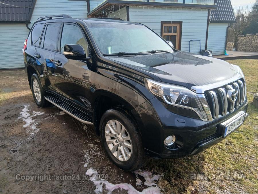 Melns Toyota Land Cruiser 2014 Tallina, ar dzinēja tilpumu 3.00 L un nobraukumu 0 tūkst. km par 28000 €, foto 1 vietnē AUTOMOTO.COM.LV