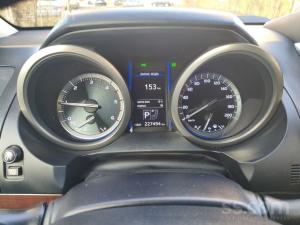 Melns Toyota Land Cruiser 2014 Rīga, ar dzinēja tilpumu 3.00 L un nobraukumu 227 tūkst. km par 26000 €, foto 6 vietnē AUTOMOTO.COM.LV