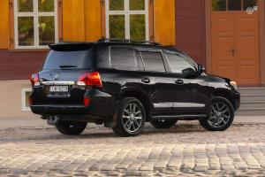 Melns Toyota Land Cruiser 2015 Jelgava, ar dzinēja tilpumu 4.46 L un nobraukumu 229 tūkst. km par 43000 €, foto 7 vietnē AUTOMOTO.COM.LV