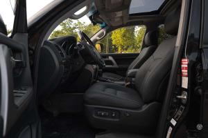 Melns Toyota Land Cruiser 2015 Jelgava, ar dzinēja tilpumu 4.46 L un nobraukumu 229 tūkst. km par 43000 €, foto 14 vietnē AUTOMOTO.COM.LV