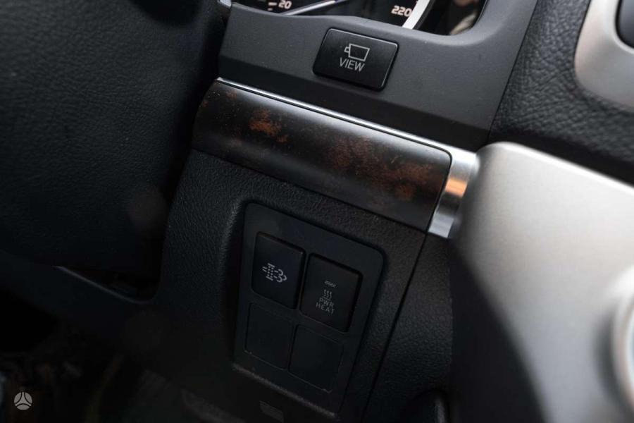 Melns Toyota Land Cruiser 2015 Jelgava, ar dzinēja tilpumu 4.46 L un nobraukumu 229 tūkst. km par 43000 €, foto 26 vietnē AUTOMOTO.COM.LV