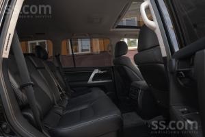 Melns Toyota Land Cruiser 2015 Jelgava, ar dzinēja tilpumu 4.50 L un nobraukumu 229 tūkst. km par 41500 €, foto 11 vietnē AUTOMOTO.COM.LV