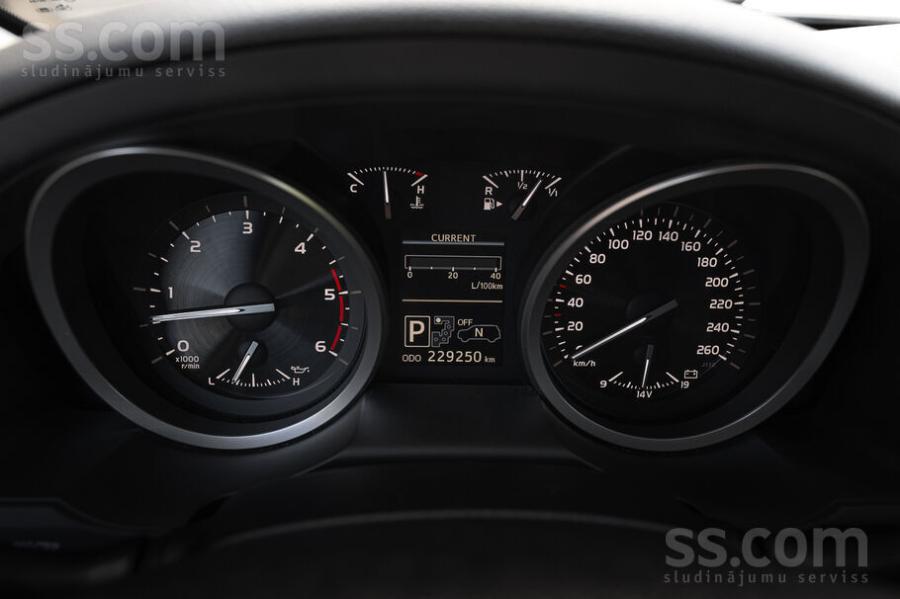 Melns Toyota Land Cruiser 2015 Jelgava, ar dzinēja tilpumu 4.50 L un nobraukumu 229 tūkst. km par 41500 €, foto 15 vietnē AUTOMOTO.COM.LV