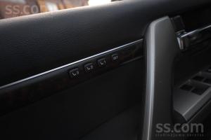 Melns Toyota Land Cruiser 2015 Jelgava, ar dzinēja tilpumu 4.50 L un nobraukumu 229 tūkst. km par 41500 €, foto 17 vietnē AUTOMOTO.COM.LV
