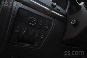 Melns Toyota Land Cruiser 2015 Jelgava, ar dzinēja tilpumu 4.50 L un nobraukumu 229 tūkst. km par 41500 €, foto 18 vietnē AUTOMOTO.COM.LV