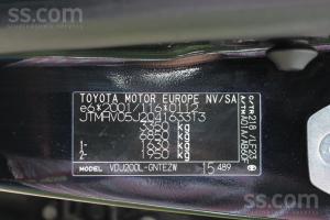 Melns Toyota Land Cruiser 2015 Rīga, ar dzinēja tilpumu 4.50 L un nobraukumu 213 tūkst. km par 46500 €, foto 33 vietnē AUTOMOTO.COM.LV