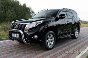 Melns Toyota Land Cruiser 2015 Tallina, ar dzinēja tilpumu 3.00 L un nobraukumu 210 tūkst. km par 27700 €, foto 1 vietnē AUTOMOTO.COM.LV
