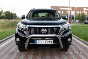 Melns Toyota Land Cruiser 2015 Tallina, ar dzinēja tilpumu 3.00 L un nobraukumu 210 tūkst. km par 27700 €, foto 4 vietnē AUTOMOTO.COM.LV