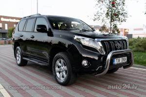 Melns Toyota Land Cruiser 2015 Tallina, ar dzinēja tilpumu 3.00 L un nobraukumu 210 tūkst. km par 27700 €, foto 5 vietnē AUTOMOTO.COM.LV