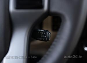 Melns Toyota Land Cruiser 2015 Tallina, ar dzinēja tilpumu 3.00 L un nobraukumu 210 tūkst. km par 27700 €, foto 21 vietnē AUTOMOTO.COM.LV