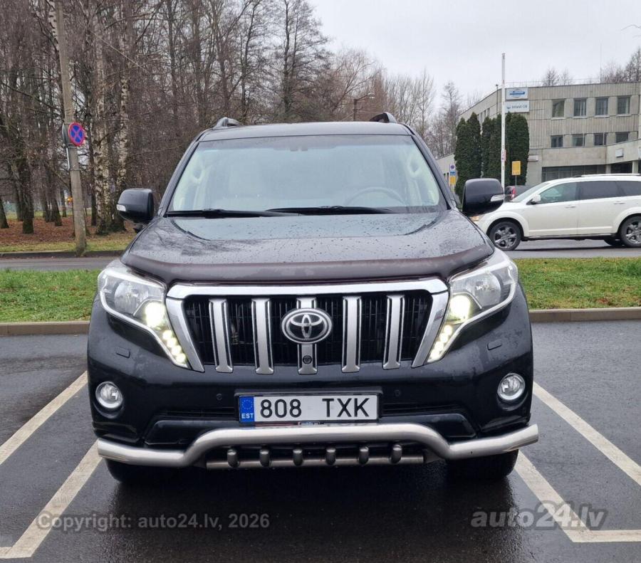 Black Toyota Land Cruiser 2016 in Tallinn, with an engine capacity of 2.80 L and mileage of 188 thousand km for 31800 €, photo 3 on AUTOMOTO.COM.LV
