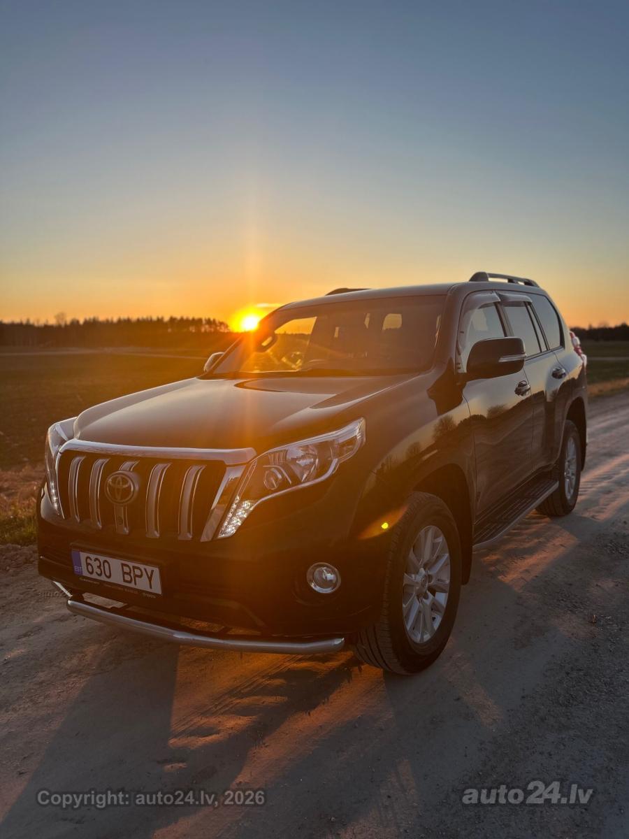 Black Toyota Land Cruiser 2016 in Tallinn, with an engine capacity of 2.80 L and mileage of 229 thousand km for 33000 €, photo 1 on AUTOMOTO.COM.LV