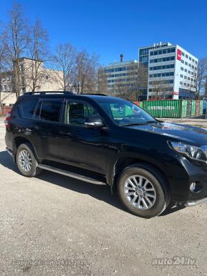 Black Toyota Land Cruiser 2016 in Tallinn, with an engine capacity of 2.80 L and mileage of 229 thousand km for 33000 €, photo 9 on AUTOMOTO.COM.LV